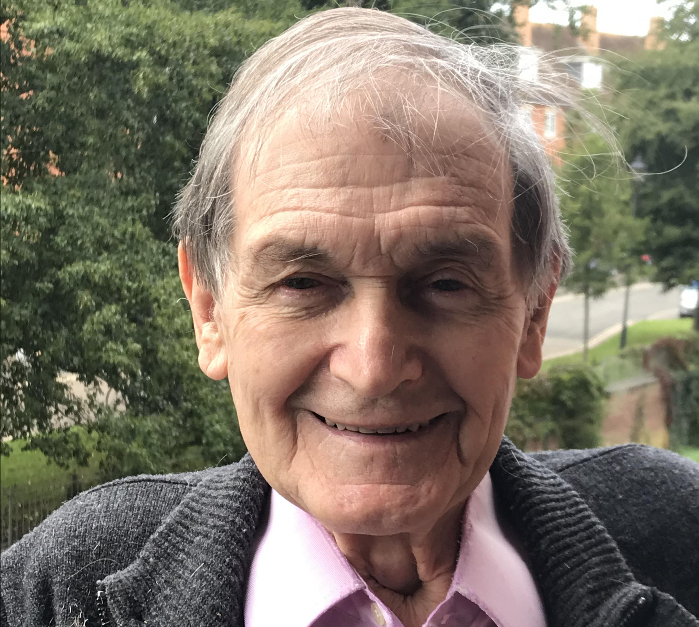 Roger Penrose joint winner of the 2020 Nobel Prize for Physics ...